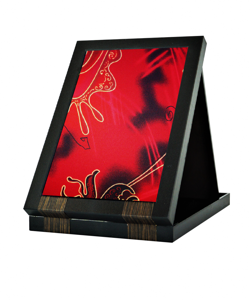 WB2311 Red Batik Box Plaque - Winmart